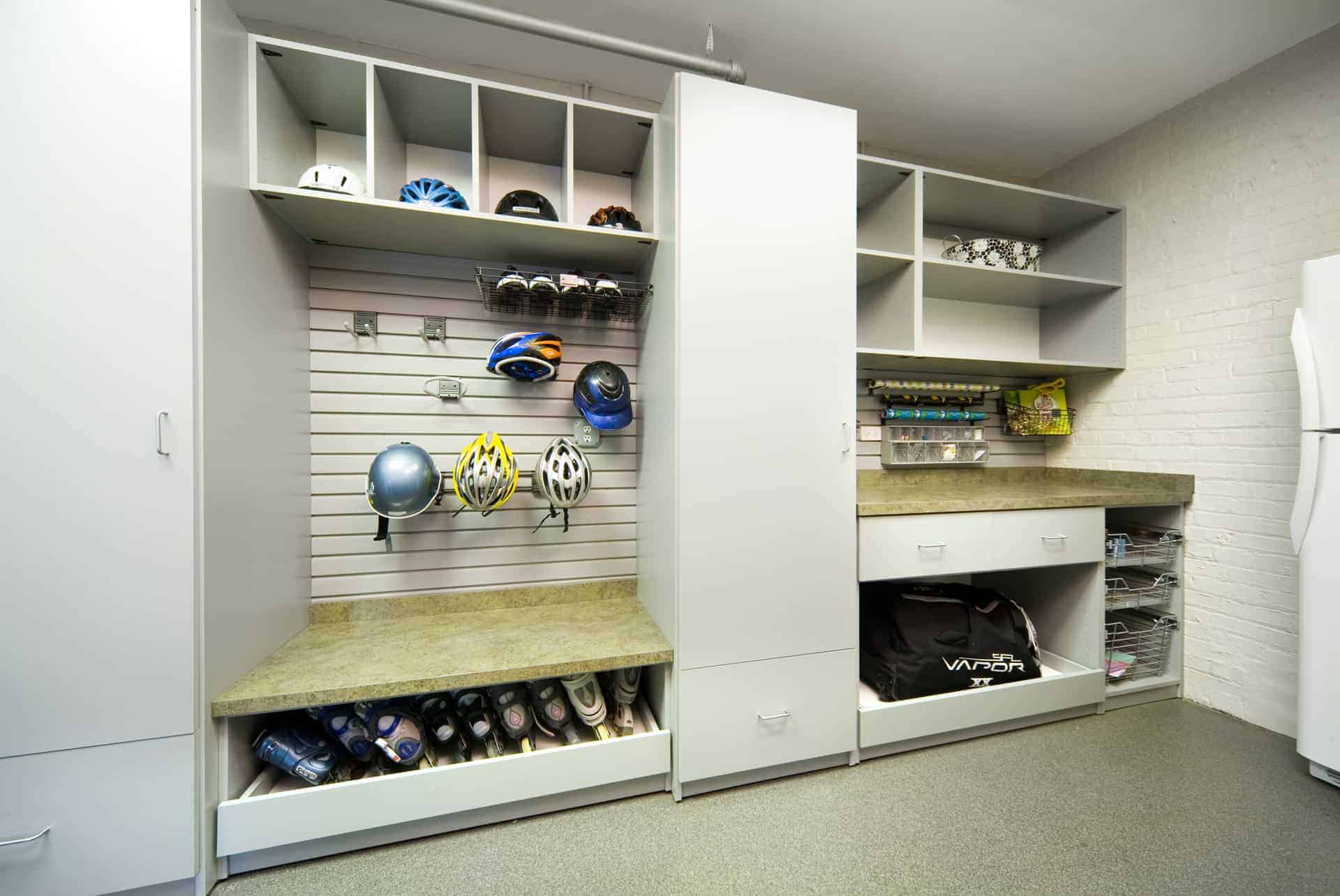 11 Tips for Getting Your Mudroom to Serve as the Master Organizer ...